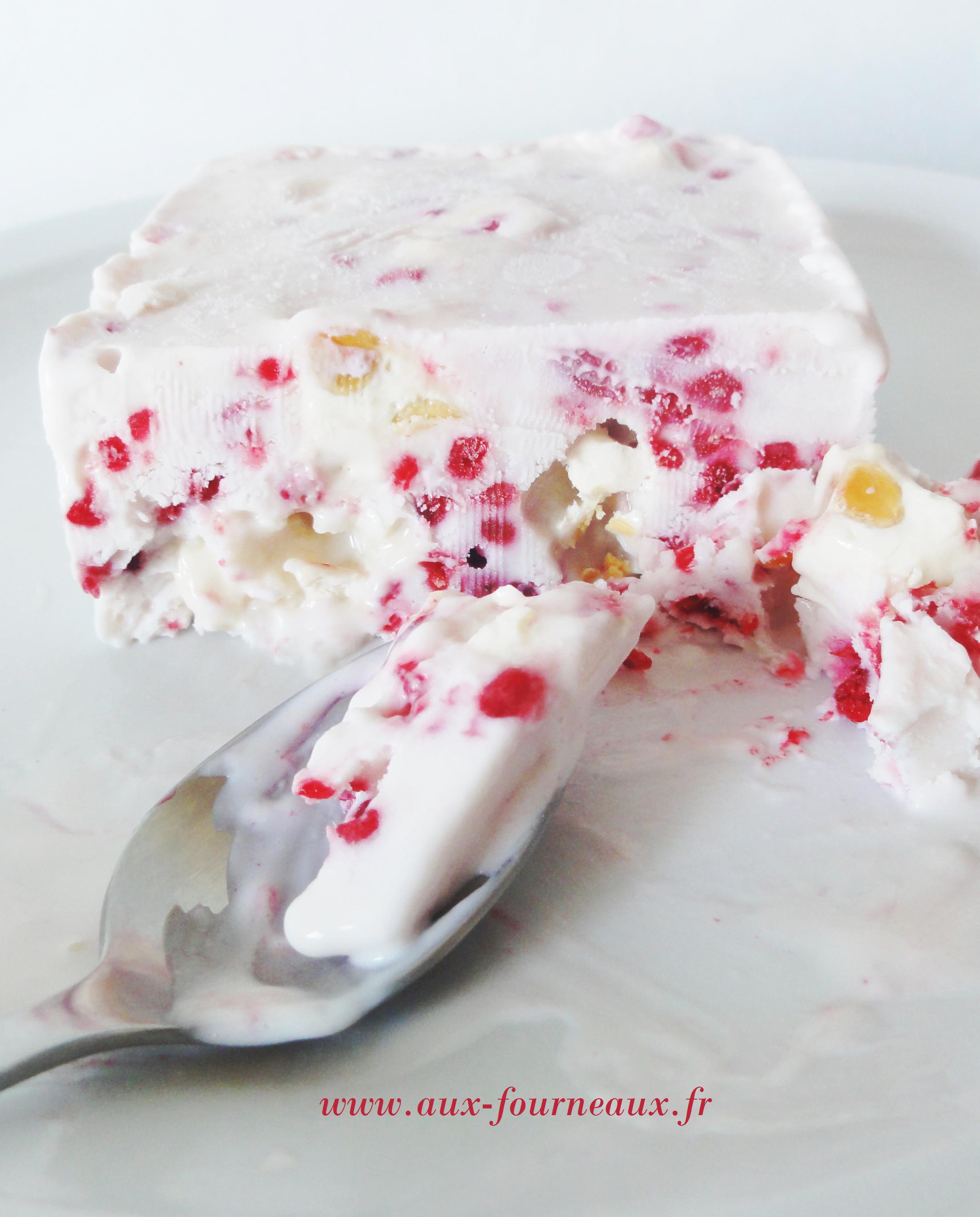Parfait glacé nougat framboise | Aux Fourneaux
