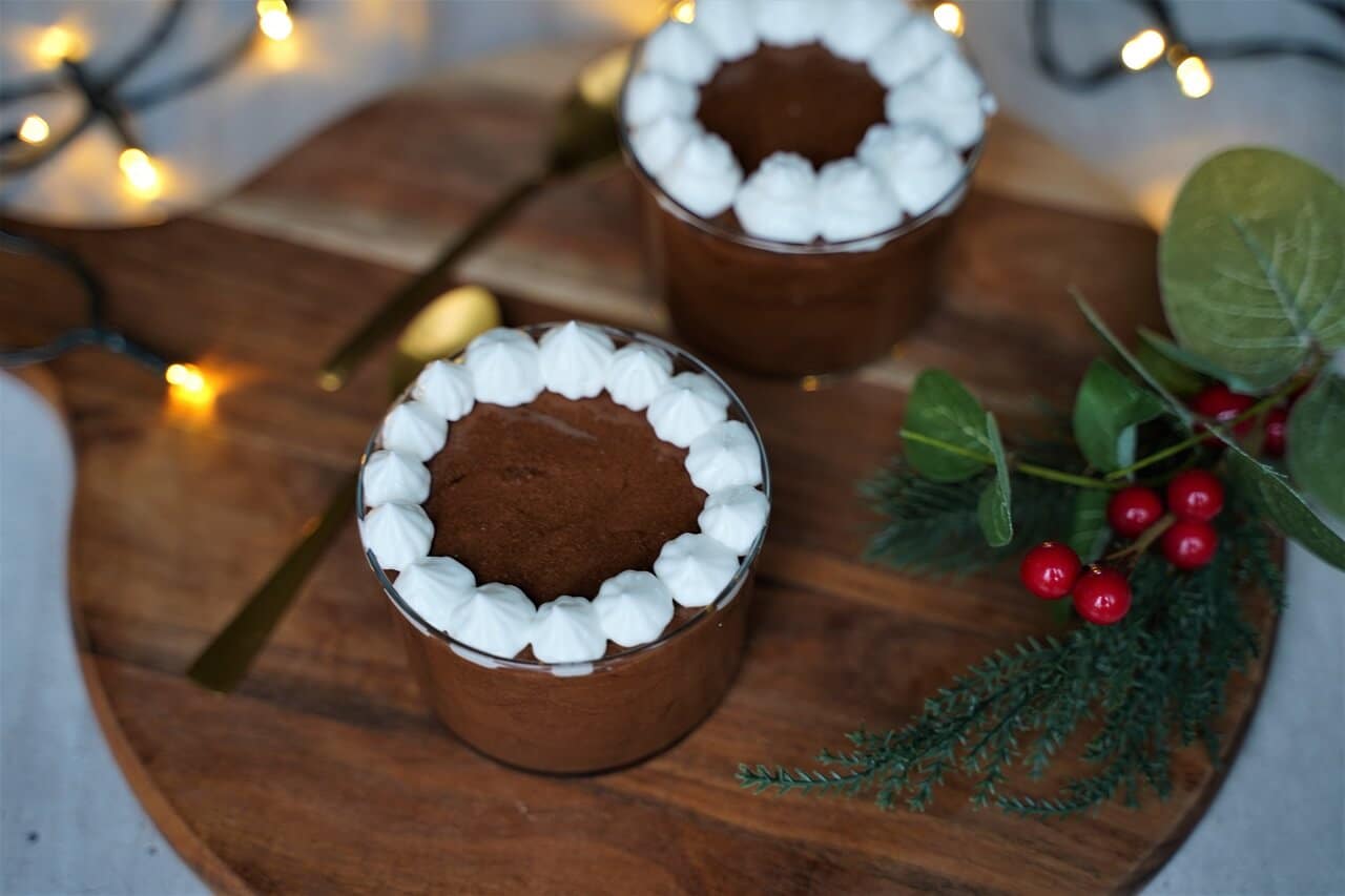 Mousse au chocolat et chantilly | Aux Fourneaux