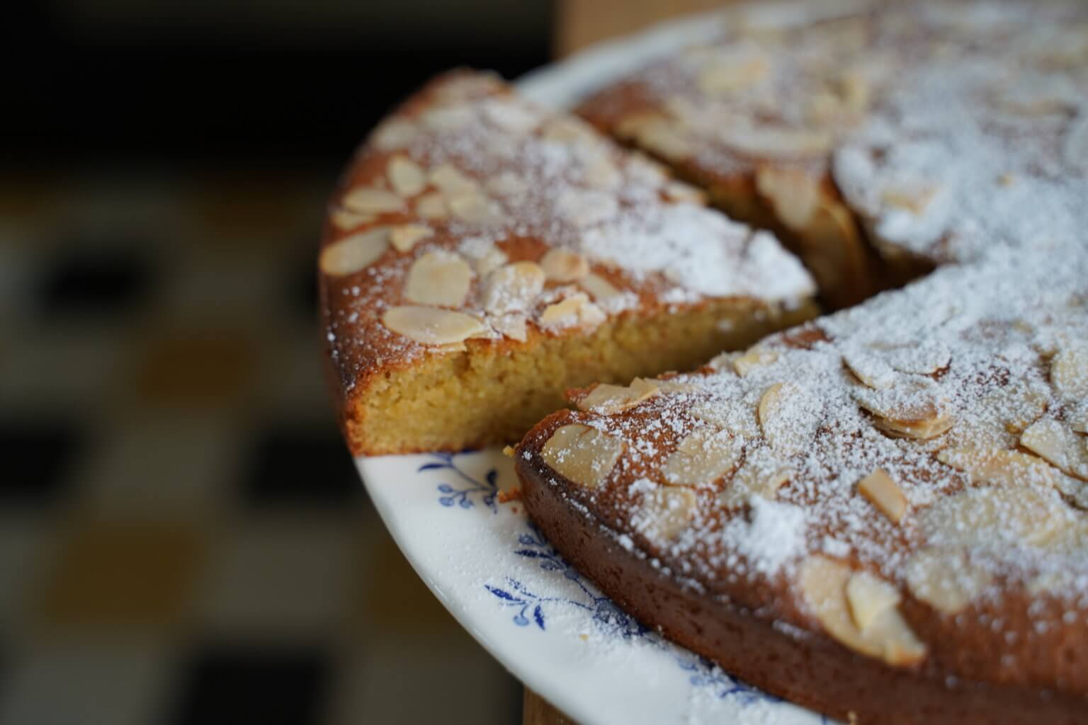 Gâteau à l’amande et fleur d’oranger | Aux Fourneaux