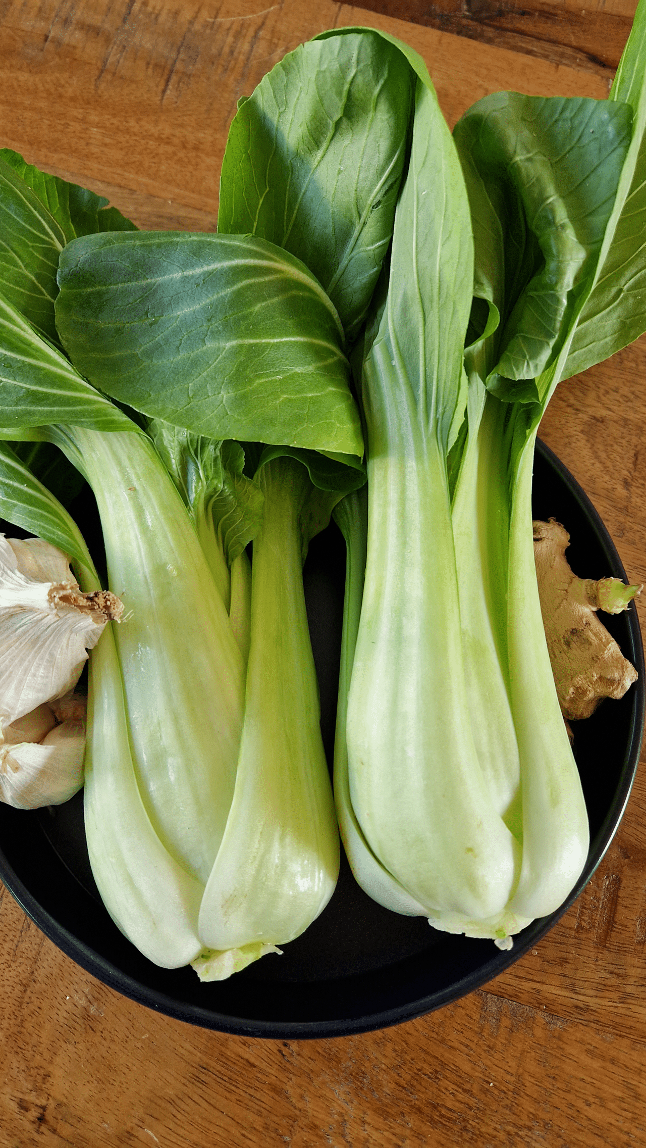 Pak choi sauté à l’ail et au gingembre : une recette simple, et saine ...